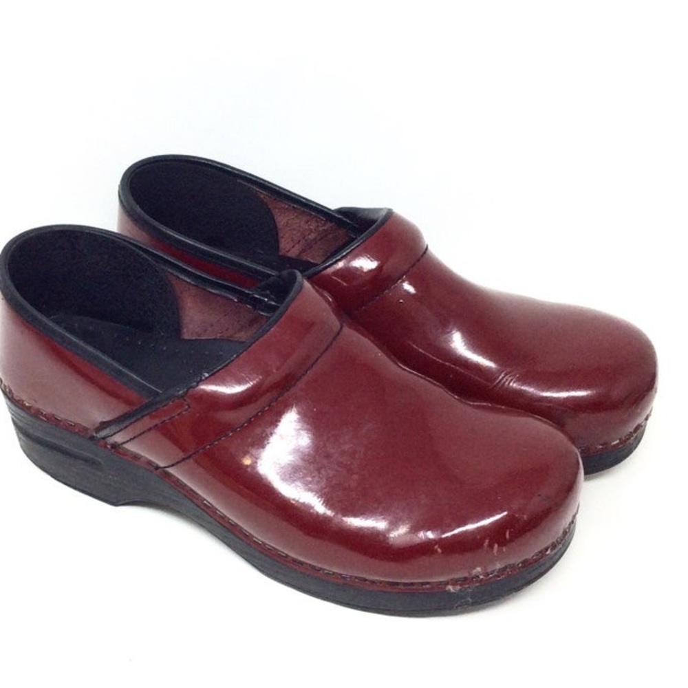 Dansko Red Patent Leather Nursing Clogs - Gem
